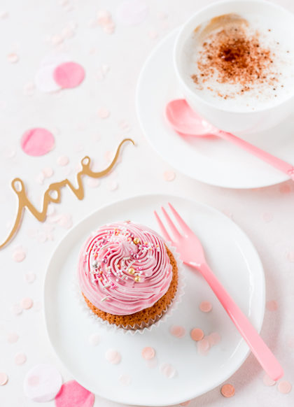 Ruby Chocolate Cupcakes – Kathy Loves